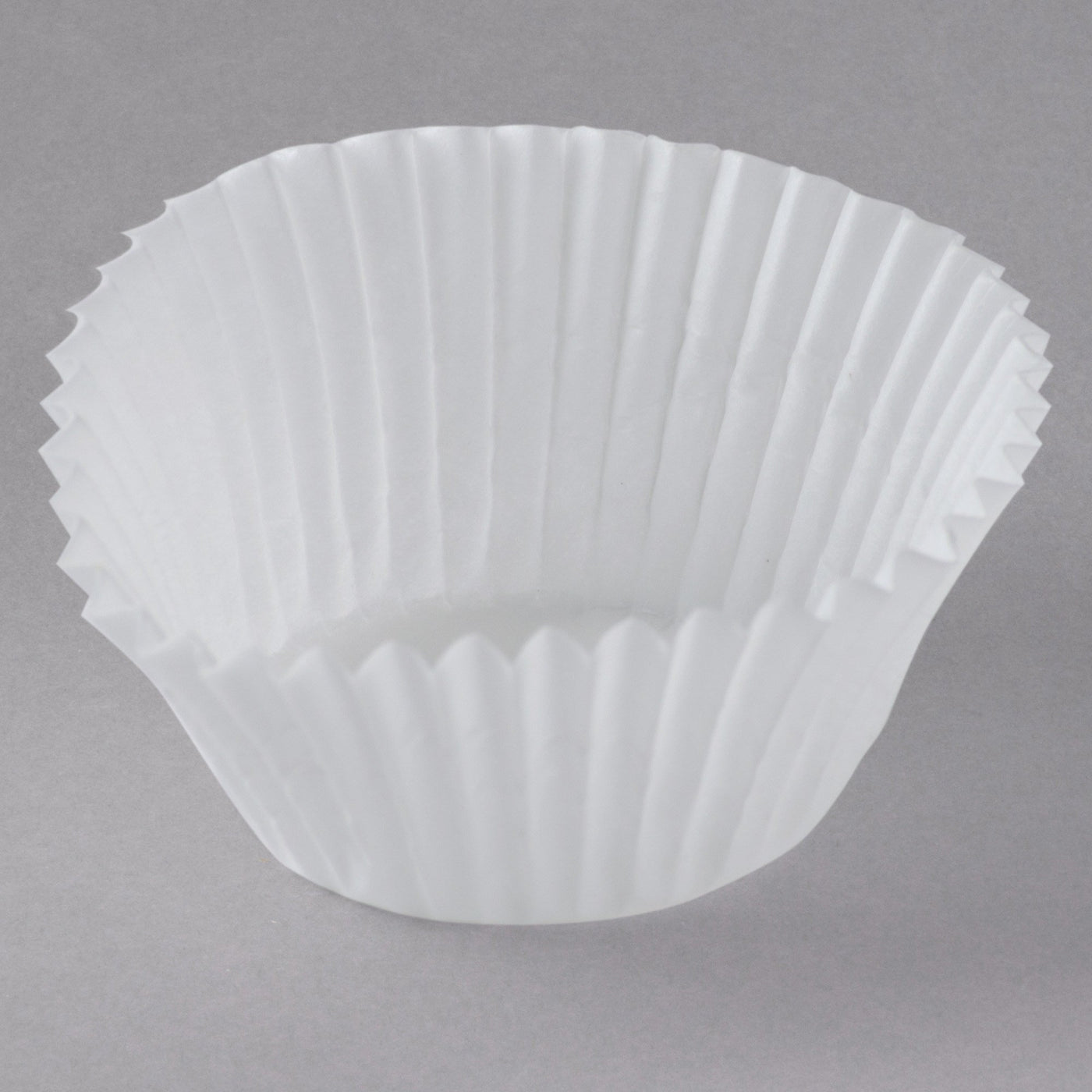 White Color 6.5 Inches Baking Cups For Professional Baking Needs 500 ...
